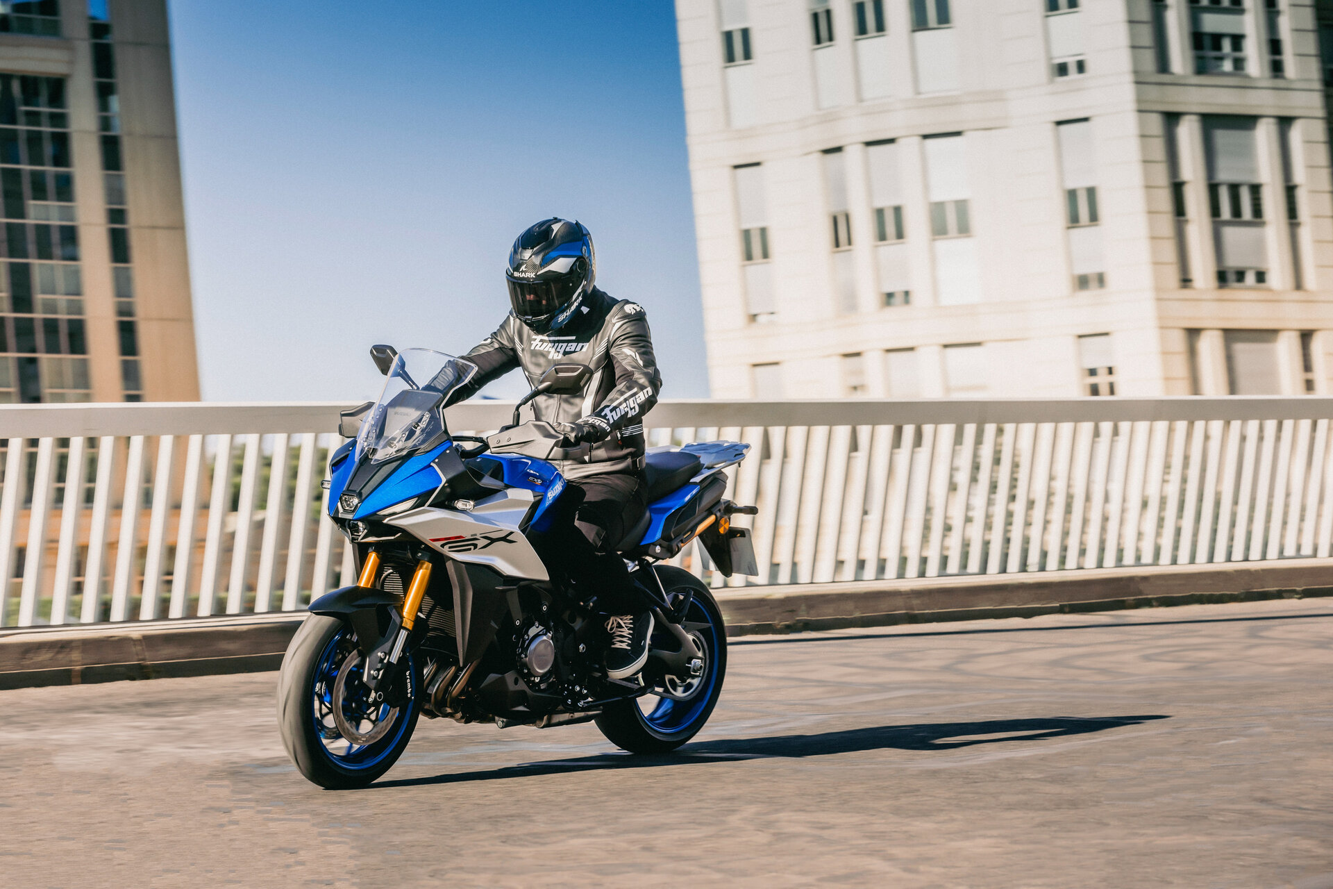 GSX-S1000GX | Offizielle Website Suzuki Österreich